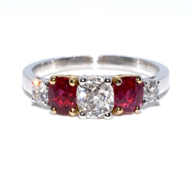 Bague jarretière diamants et rubis : Bagues vintage & d'occasion ...